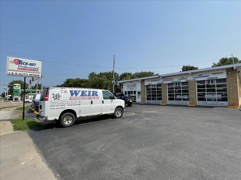 J R Car And Truck Repair Inc - Belleville, IL